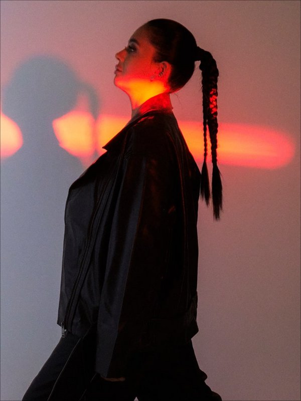 Hannah Laing - PAROOKAVILLE